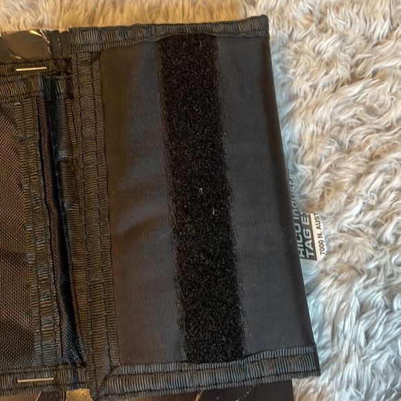 Rico | Bags | Mens Wallet Nylon Trifold Black With L A Kings Emblem New ...